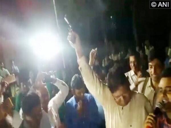 Katihar SP fires bullets in sky at farewell ceremony