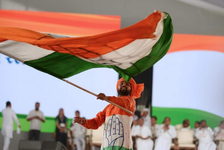 Karnataka bypoll: Congress candidate establishes early lead in RR Nagar ...