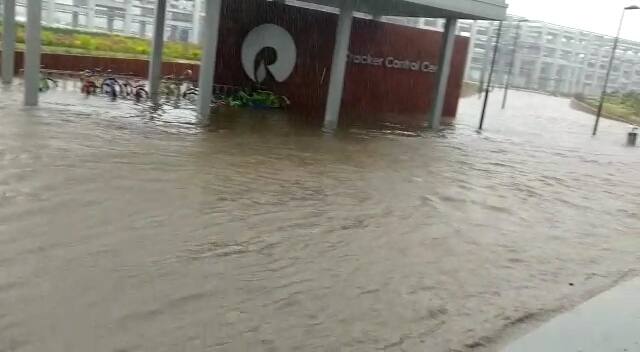 Here Is How Rain Entered In Gujarat’s Jamnagar Oil Refinery