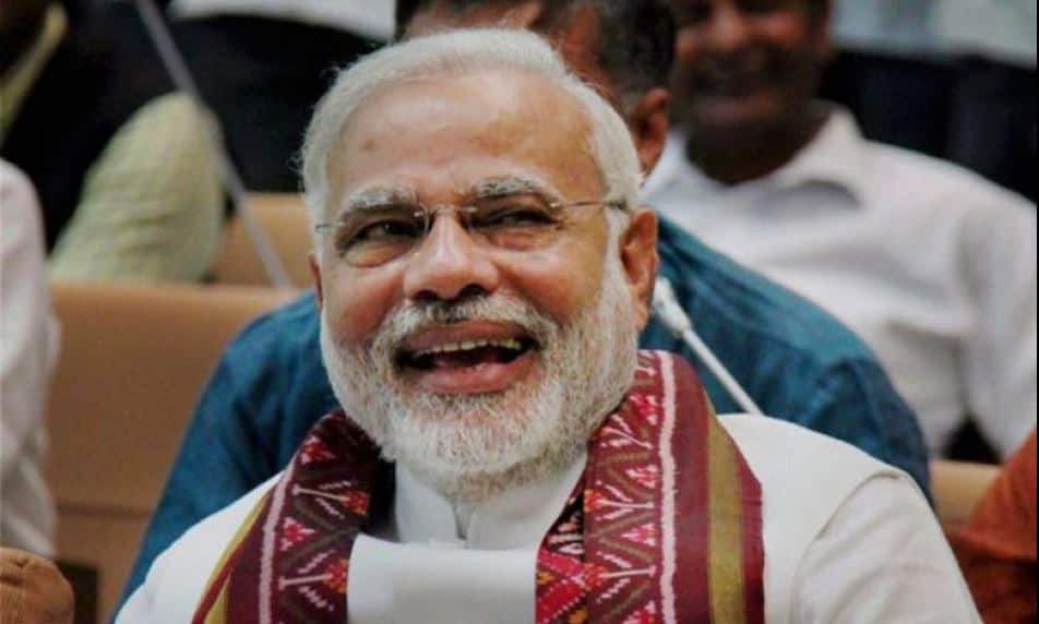 Modi gets an advice from Twitter user to \'smile more\'; here\'s how PM ...