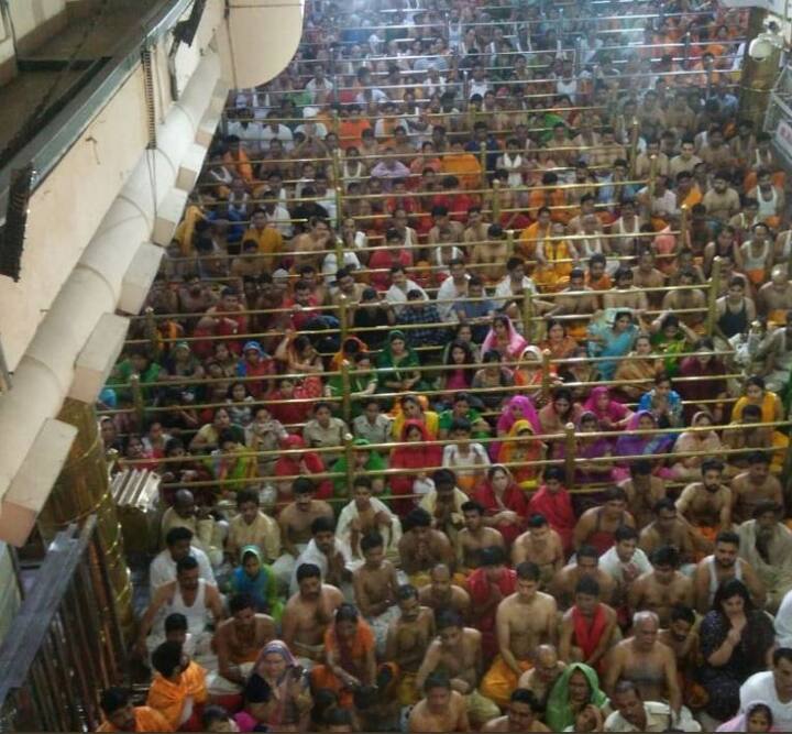 Sawan month 2018: Devotees all over India offer prayers on first Monday ...