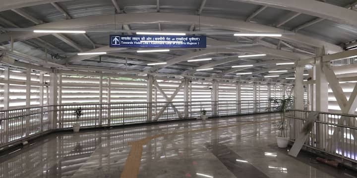 Delhi Metro Pink Line: Lajpat Nagar - Durgabai Deshmukh South Campus ...