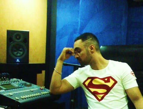 UNSEEN! Diljit Dosanjh without turban(pagri) & in short hair look ...