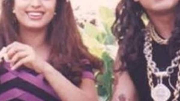 21 years of Yes Boss| Juhi Chawla Throwback picture with Shah Rukh Khan ...