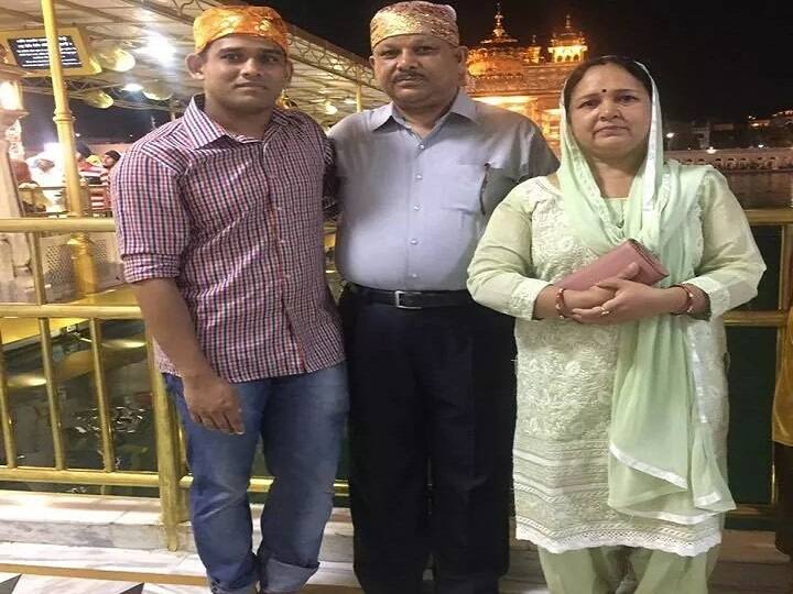 In Pics: Nation pays last tribute to Naushera martyr Major Chitresh ...