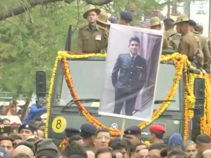 In Pics: Nation pays last tribute to Naushera martyr Major Chitresh ...