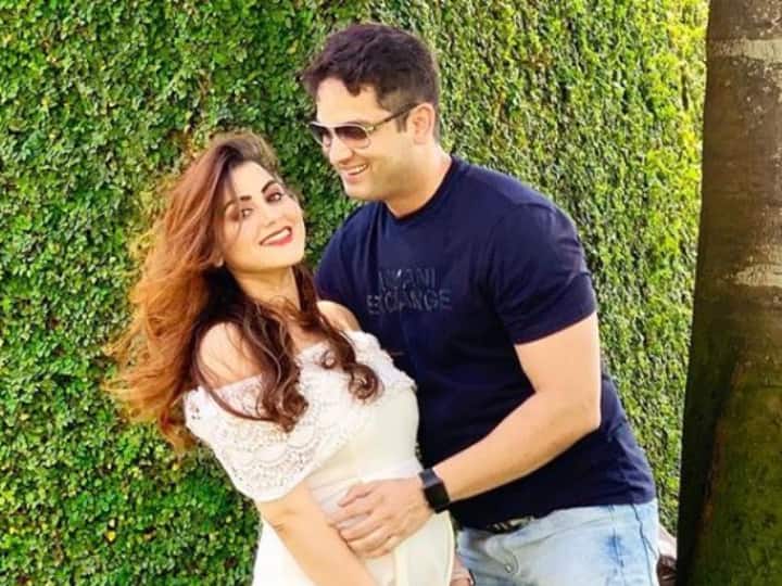 Nayee Padosan actor Vikas Kalantri\'s wife Priyanka Chibber pregnant ...