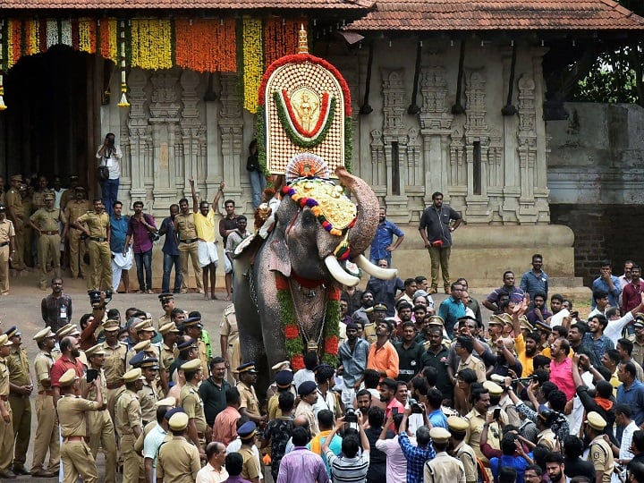 Know 54 year old Thechikottukavu Ramachandran Kerala\'s celebrity ...