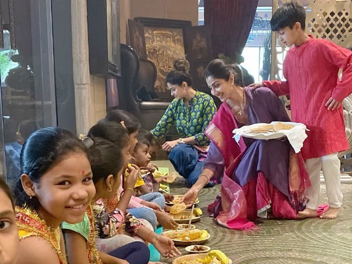 Shilpa Shetty Kundra Does \'Kanya Puja\' As She Celebrates \'Durga ...