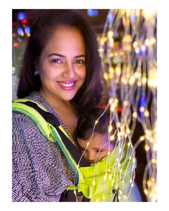 PICS: Sameera Reddy Kids Hans Varde & Nyra Varde Meet Rekha