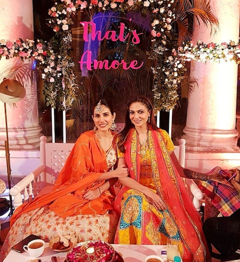 Kapil Sharma Kis Kisko Pyaar Karoon Heroine Simran Kaur Mundi Haldi ...