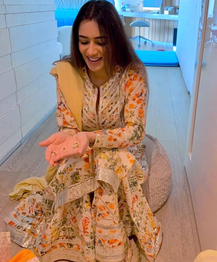 'Meri Aashiqui Tumse Hi' Actress Smriti Khanna Shares Adorable PICS ...