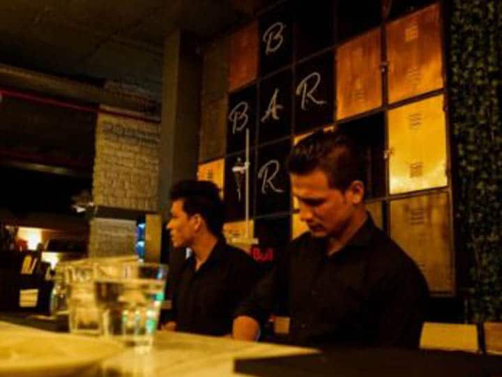 Bars Reopen Guidelines: Excited To Visit Bars And Pubs In Delhi With ...