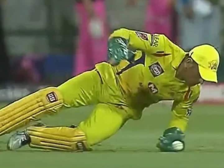 WATCH: 39-Year-Old MS Dhoni Takes A Stunning One-Handed Catch To ...