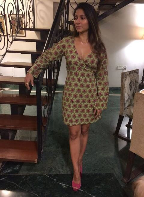 See Tanushree Mukherjee's Latest Pictures - गोवा में हॉलीडे और रोड ...