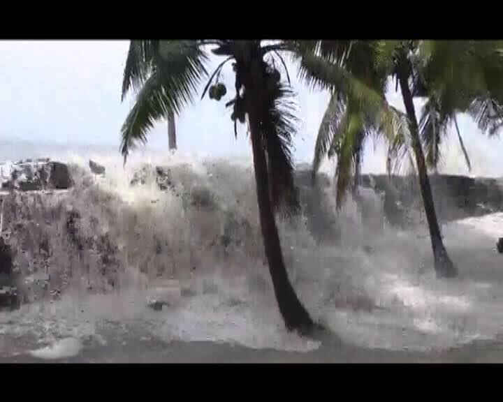 Okhi Cyclone Effects Gujarat Election Campaign | गुजरात चुनाव प्रचार पर ...