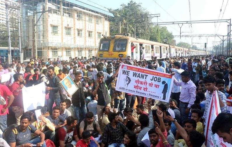 Engineering students leaving study due to unemployment बेरोजगारी की वजह ...