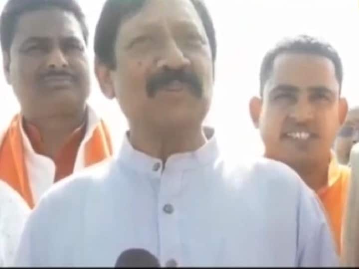 UP: Cabinet Minister Chetan Chouhan made controversial statement ...