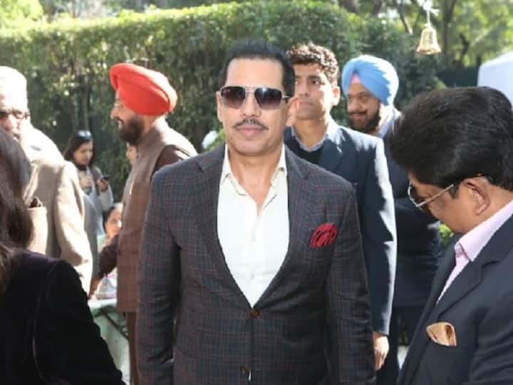 CC Thampi is arrested in money laundering case | फिर बढ़ सकती हैं ...