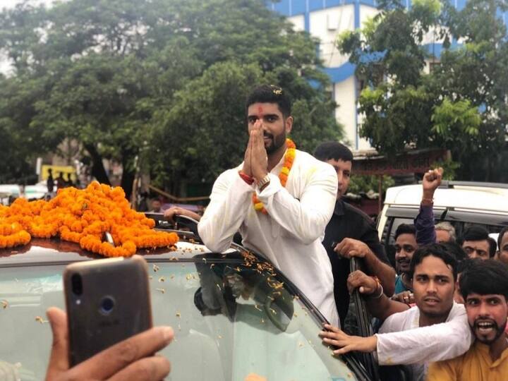Bihar bypoll Prince Raj son of late MP Ramchandra Paswan filed ...