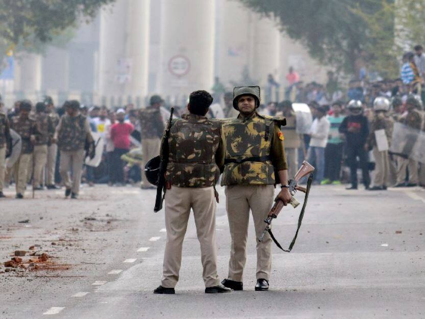 if the police had managed to handle 200 mobs on 22 February delhi have ...