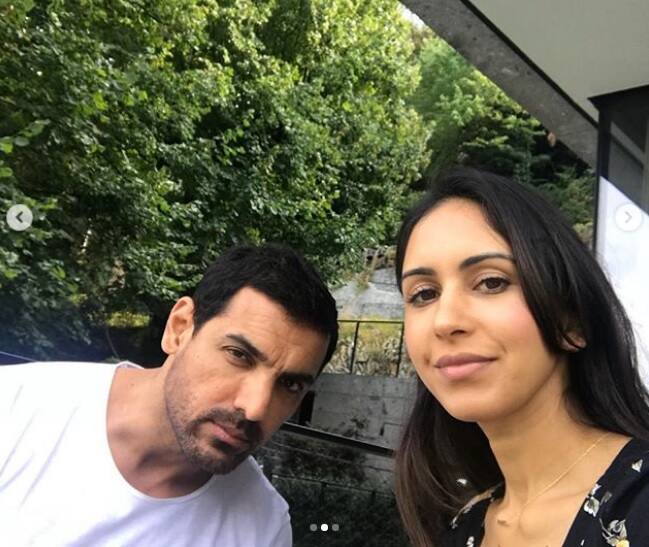 John Abraham unseen romantic photo with banker priya runchal | बैंकर ...