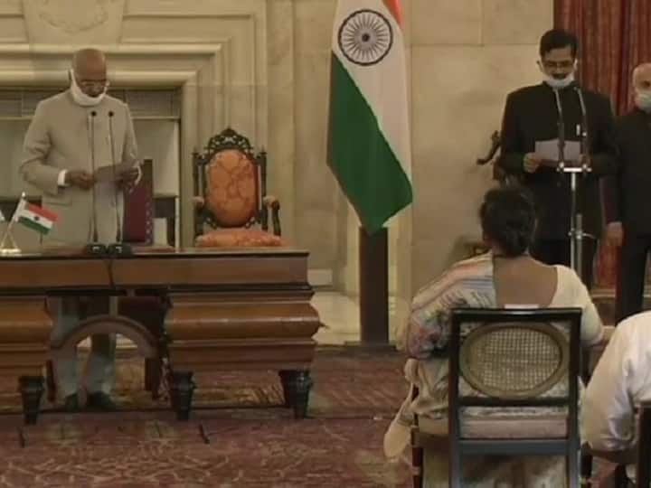 Sanjay Kothari takes oath as the Central Vigilance Commissioner (CVC ...