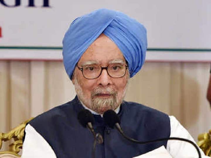 Manmohan Singh, P V Narasimha Rao deserve Bharat Ratna, says M Veerappa ...