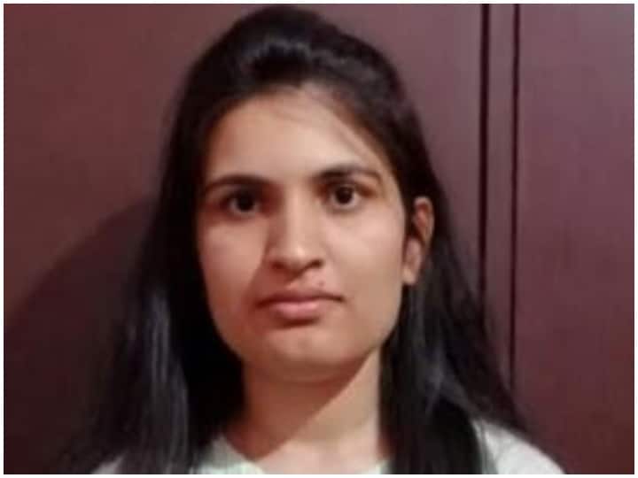 Success Story Of IAS Topper Nidhi Siwach | IAS Success Story: शादी के ...