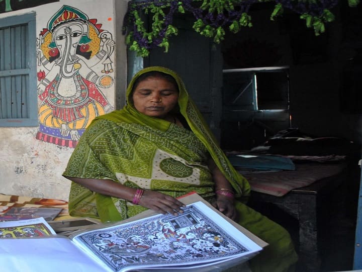 Renowned mithila painting artist Dulari devi one of Padam shree ...
