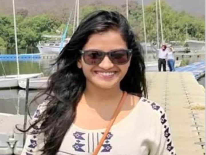 IAS Success Story: After engineering Divya got job then left all and ...