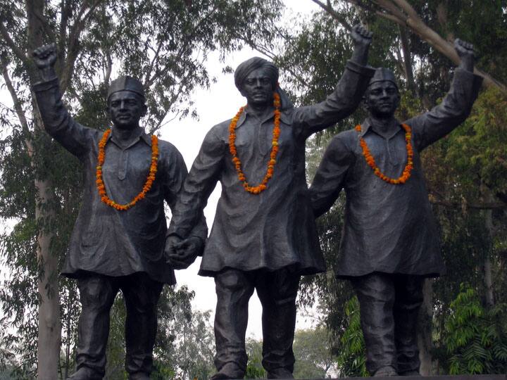 country Remembering Bhagat Singh Sukhdev and Rajguru on Shaheed Diwas ...