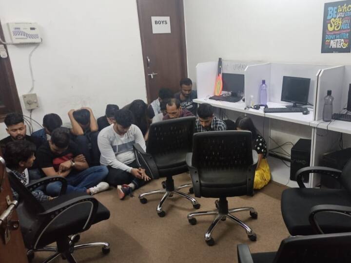 Fake call center in Delhi exposed used to fraud with foreign nationals ...