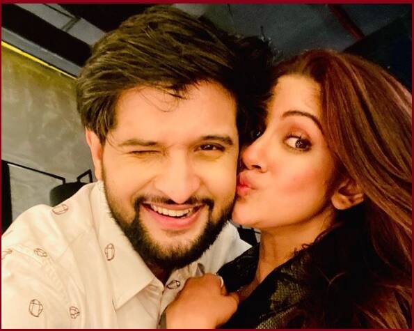 Actress Trina Saha Dance To The Tune \'Main Bani Teri Radha\' | মাথা ...