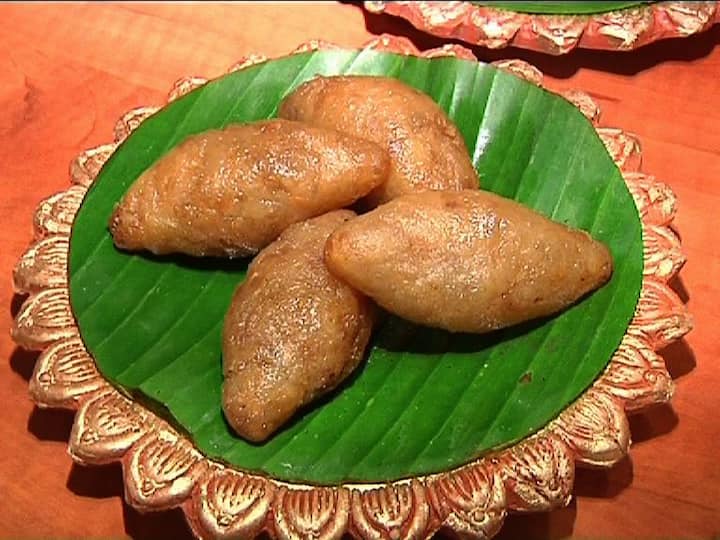 Poush Sankranti Gallery: Special Food recipe photos | Makar Sankranti ...