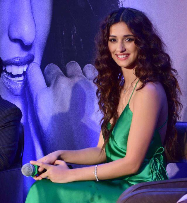 अभिनेत्री दिशा पटानीच्या मोबाइल अॅपचं लाँचिंग