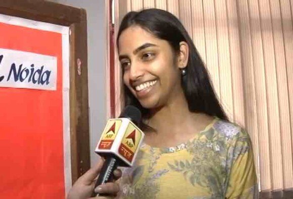 Raksha Gopal With 99 6 Marks Is Cbse Class 12 Topper | CBSE टॉपर रक्षा ...