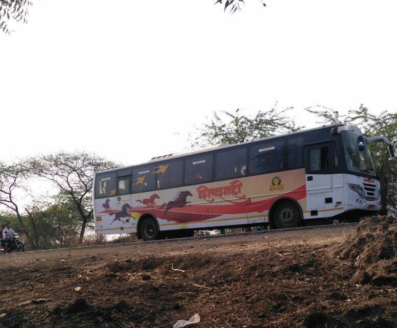 st bus tyre burst near barshi no help given by depot latest updates ...