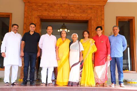 Sharad Pawar Family Photo Album | शरद पवार कुटुंबप्रमुख असलेलं हे पाहा ...