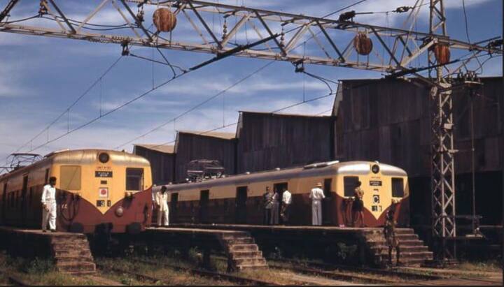 photo gallery of first electric railway | Photo : विजेवर धावणाऱ्या ...
