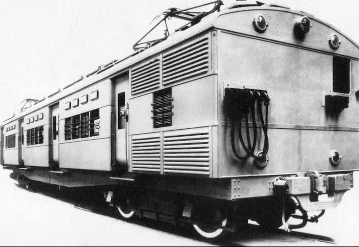 photo gallery of first electric railway | Photo : विजेवर धावणाऱ्या ...