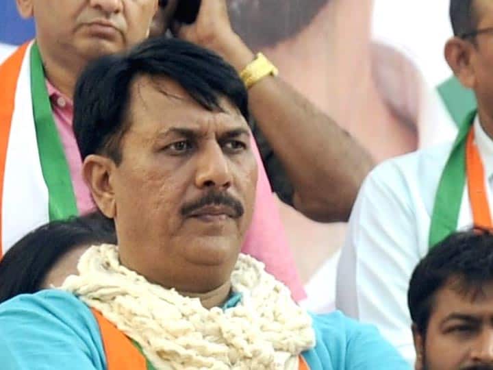 Gujarat Congress Leader Chavda have offered to resign from their post ...