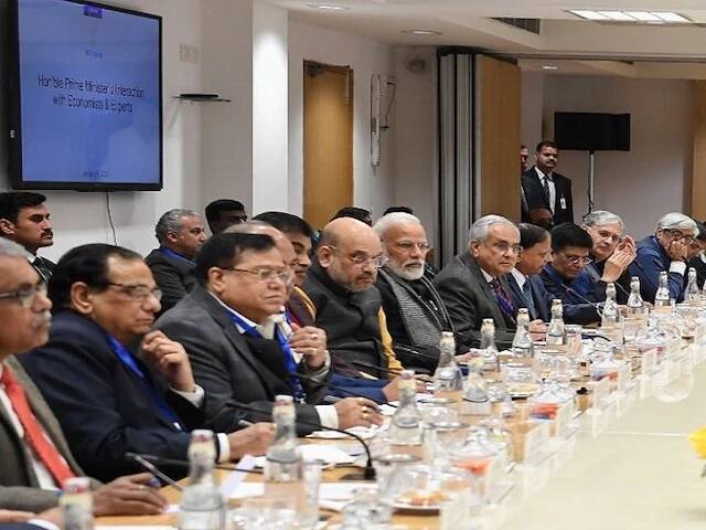 ahead of union budget pm modi meets top economists experts at niti aayog | બજેટ પહેલા ...