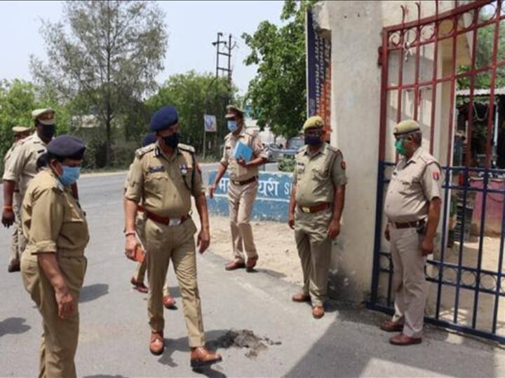 Noida Commissioner Of Police Alok Singh Says Barber Shop Located In ...