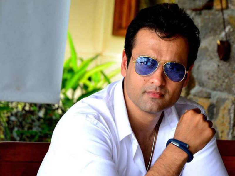 TV actor Rohit Roy is all set to launch his youth fashion line